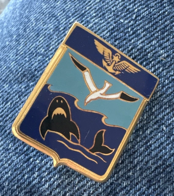INSIGNE AÉRONAVALE FLOTTILLE Escadrille Pucelle Pin’s Broche Requin Mer ...