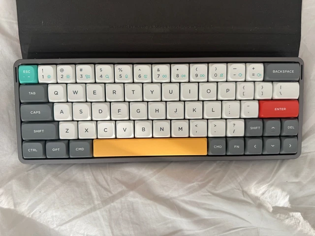 NUPHY AIR60 V2 Wireless Mechanical Keyboard - Luna Gray - Moss (60gf ...