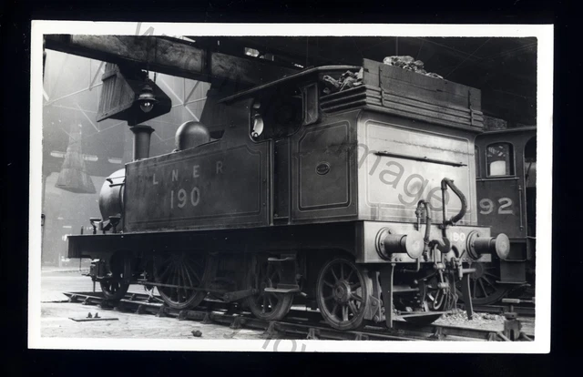 RY1864 - LNER Railway Engine No.190 at York, c1936 - photograph £2.00 ...