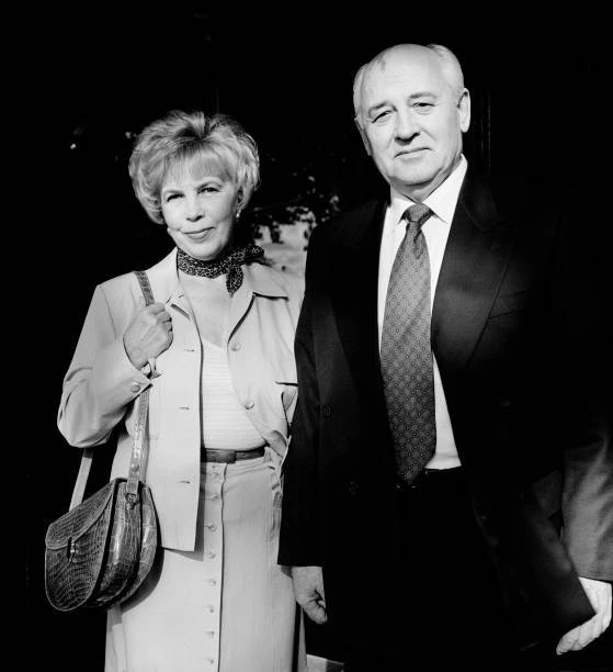 MIKHAIL GORBACHEV SOVIET politician with his wife Raisa 1996 Old Photo ...