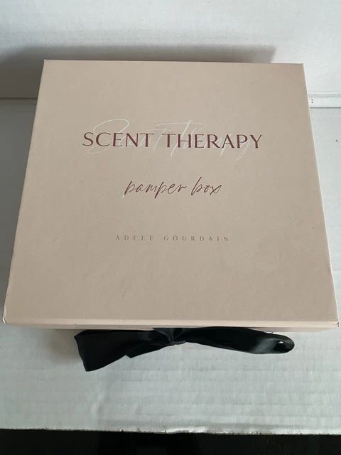 BNIB NEW Adele Gourdain Scent Therapy Pamper Box 4 Candles & 2 Scented ...