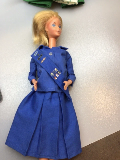 BARBIE SENIOR GIRL Scout Uniform Outfit, no doll. EUR 18,67 - PicClick FR