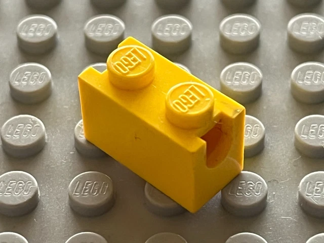 LEGO YELLOW BRICK with Digger Bucket Arm Holder 3317 set 6662 6658 7720 ...