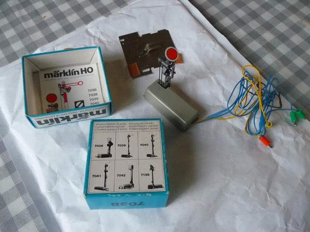 MARKLIN 7038 HO 1/87 1:87 Disque de signalisation avancé Distant signal ...