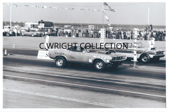 1970 DRAG RACING-DICK LANDY 1970 PRO HEMI Challenger vs "RED LIGHT ...