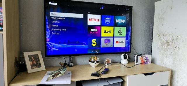 ROKU EXPRESS HDR Streaming Media Player Plus Remote - Model 3930X £19. ...