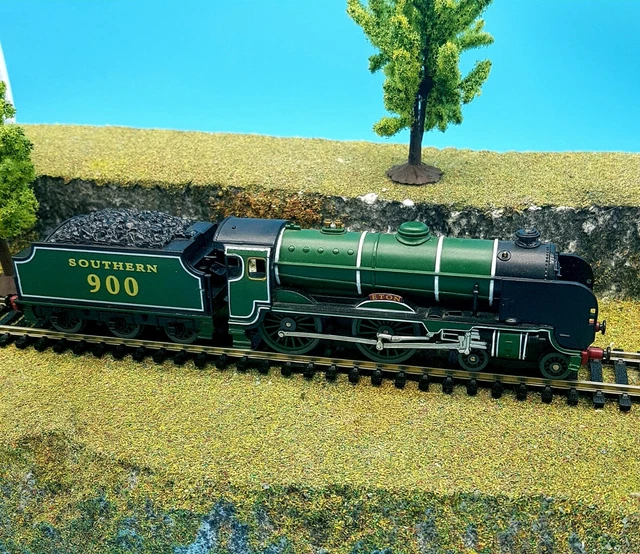 HO GAUGE GWR King Class Steam Locomotive Train Engine Static Dummy ...