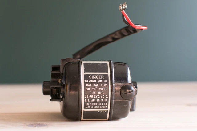 SINGER FEATHERWEIGHT 222K 221K Sewing Machine Motor Cat.cak 7-12 £34.95 ...