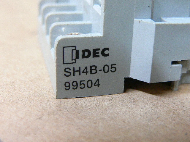 IDEC SH4B-05 RELAY Socket Base 14 Pin 4 Pole10 Amp 300 V RH4B $8.39 ...