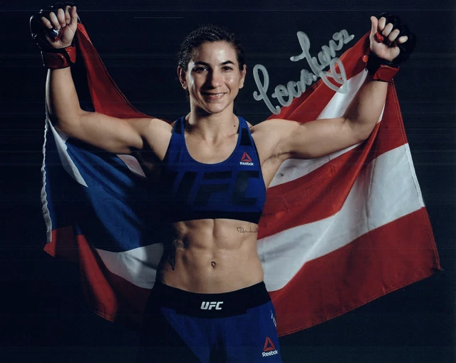 TECIA TORRES AUTOGRAPHE Signé 8x10 Photo #30 UFC Strawweight Mma ...