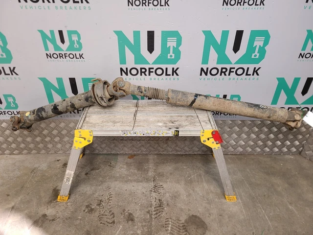 FORD RANGER WILDTRACK T6 Rear Propshaft EB3G-4K145-DE 6 Speed Auto 19 ...