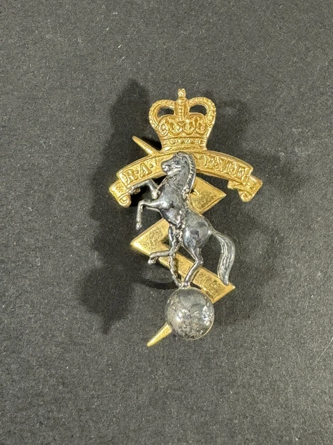 POST WW2 ROYAL Australian Electrical Mechanical Engineers Cap Badge RA ...