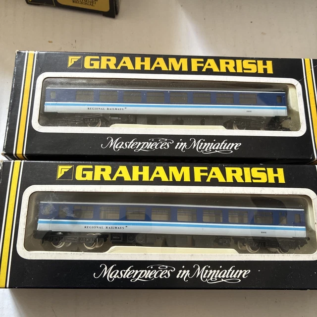 N GAUGE FARISH MK2E TSO in Regional Railways Livery 0802 x2 (lot 3) £1. ...
