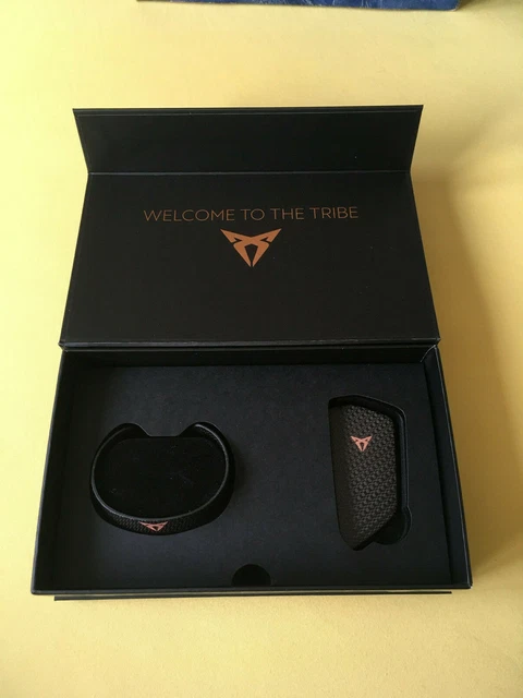 SEAT CUPRA MEMBER Box - Armreif - Schlüsselcover - Carbon - welcome ...