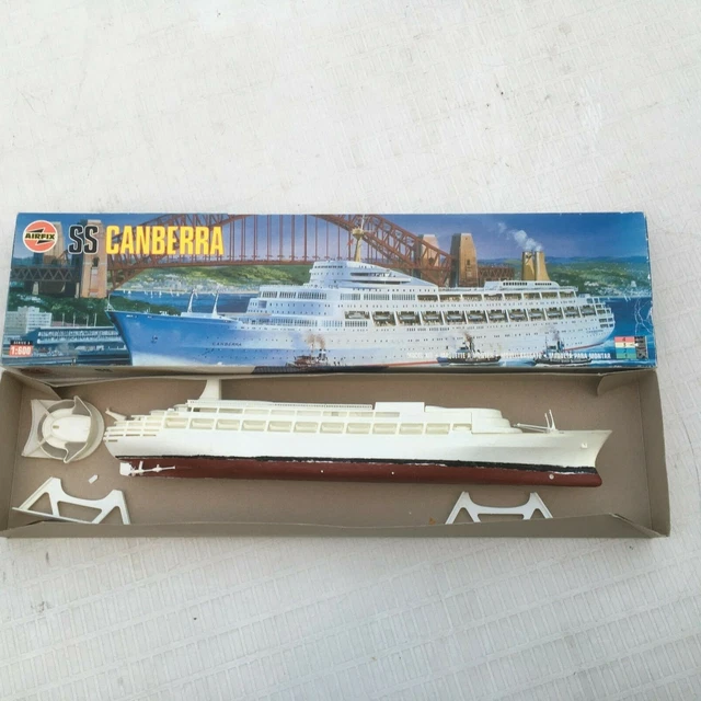 AIRFIX SS CANBERRA 1:600 scale model ship kit 05201 assembled see ...