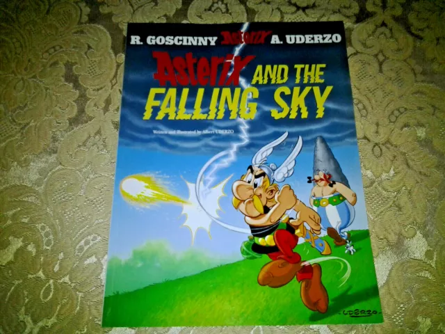 ASTERIX AND THE Falling Sky Comic Book 33 - René Goscinny, Albert Uderzo EUR 3,57 - PicClick IT