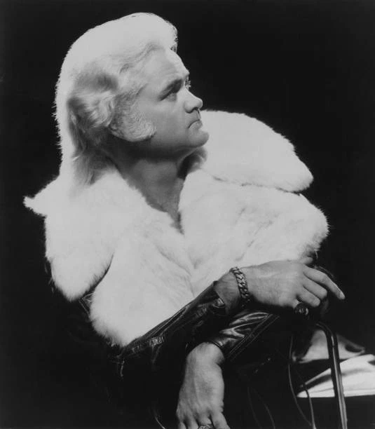 FLAMBOYANT SOUL SINGER Wayne Cochran poses for a publicity shot th- Old ...