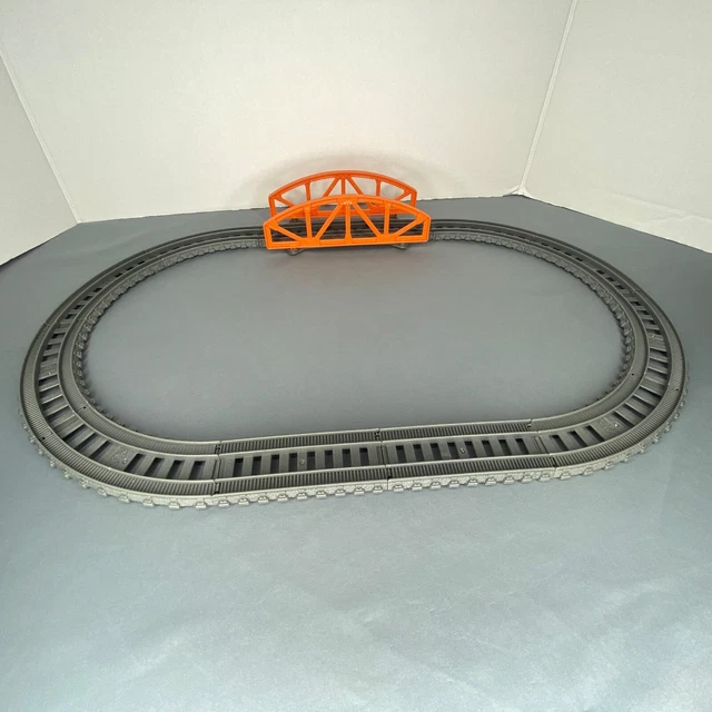 TRACKMASTER REVOLUTION TRACK Oval with Orange Bridge Thomas the Tank ...