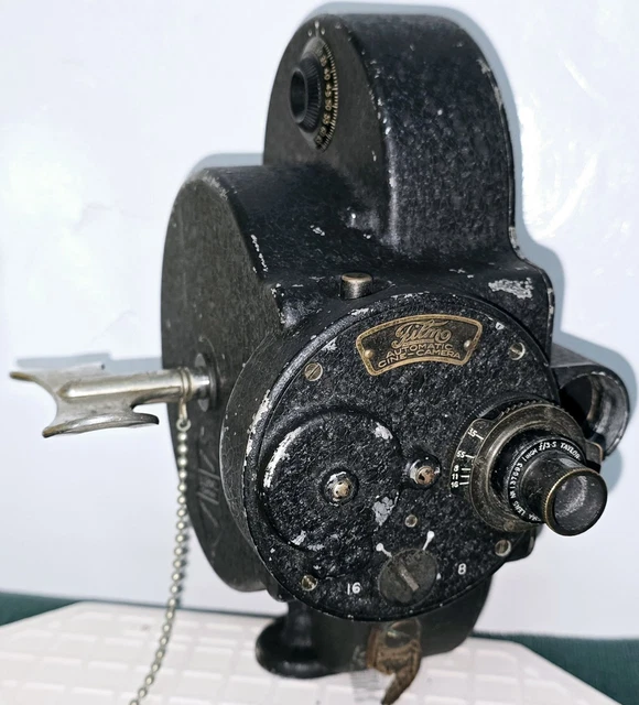VERY ANTIQUE BELL&HOWELL FILMO 16mm Wind-Up Movie MODEL 70-A Camera ...