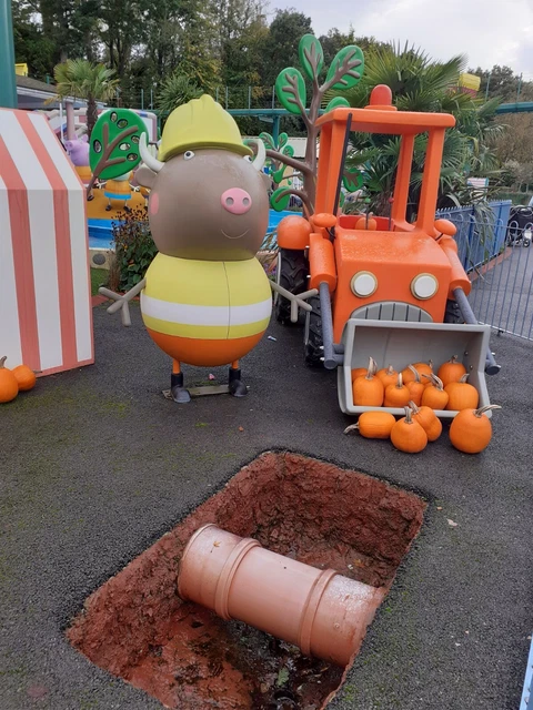 PAULTONS PARK MAP & Guide Peppa Pig World SUMMER/AUTUMN 2022 Halloween ...