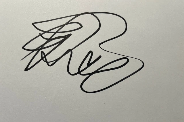 HAND SIGNED PIXIE LOTT, MUSIC memorabilia autograph £37.00 - PicClick UK