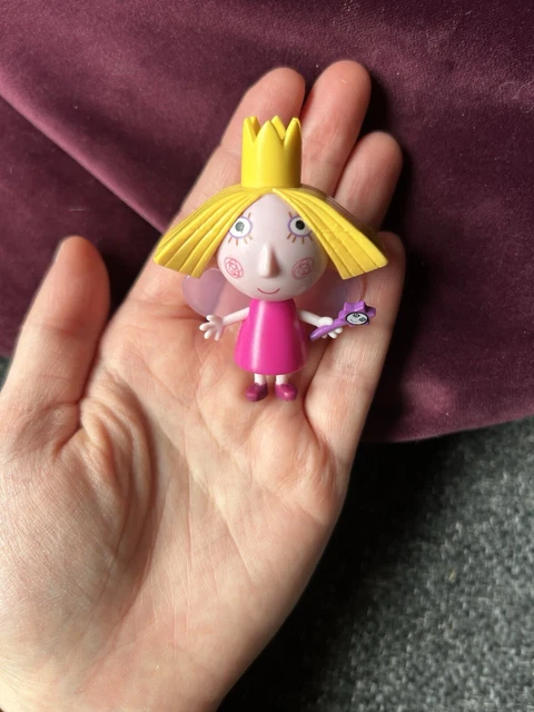 FAIRY PRINCESS HOLLY Ben & Holly’s Little Kingdom Figure with Wand £4. ...