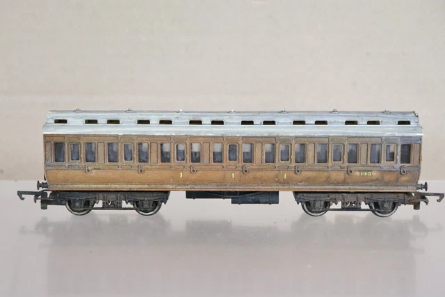 HORNBY R024 WEATHERED LNER TEAK CLERESTORY COMPOSITE COACH ob £29.50 ...
