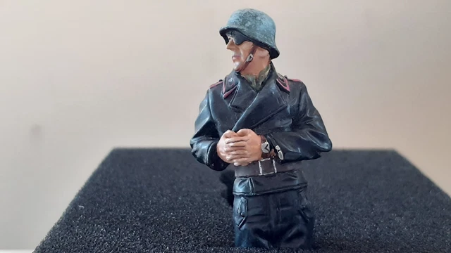 THOMAS GUNN KING and country ww2 German Tank Crew Commander Boxed Tc1 ...