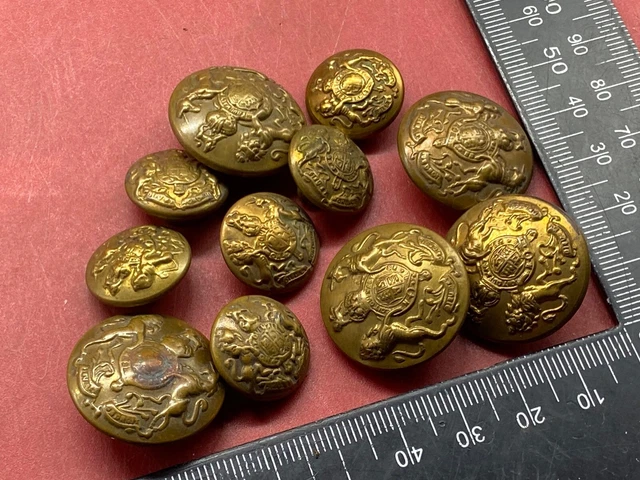 WW1 / WW2 British Army Brass Kings Crown General Service Buttons. Large ...