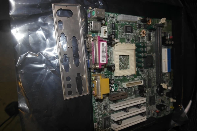 GIGABYTE GA-6WMM7 SOCKET 370 ATX motherboard VGA PCI ISA IDE FDD IO ...