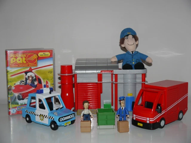 POSTMAN PAT TOYS Bundle Sorting Office Lorry Police Car Figures DVD ...