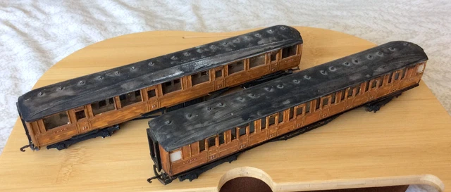 PAIR OF IAN KIRK KIT BUILT LNER 3rd CLASS CORRIDOR COACHES IN WEATHERED ...