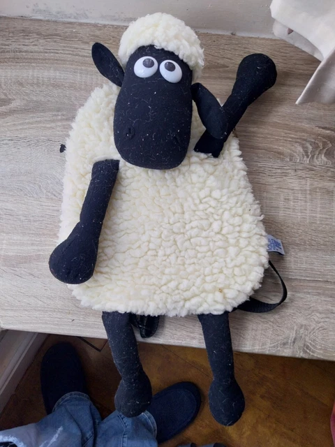 VINTAGE WALLACE AND Gromit Shaun The Sheep Backpack Zipped Backpack £14 ...
