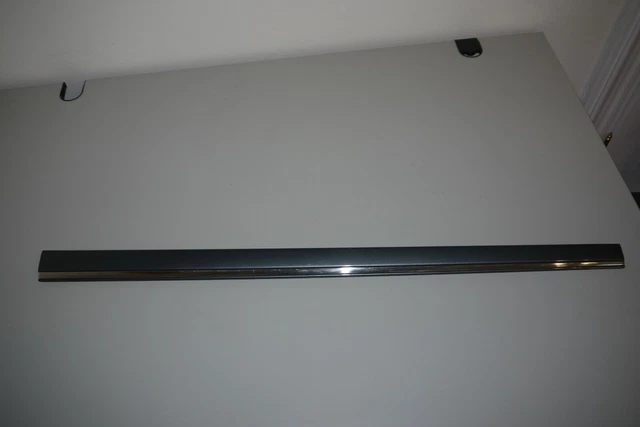 MERCEDES W211 TÜRLEISTE Zierleiste A2116901962 vorne links Flintgrau ...