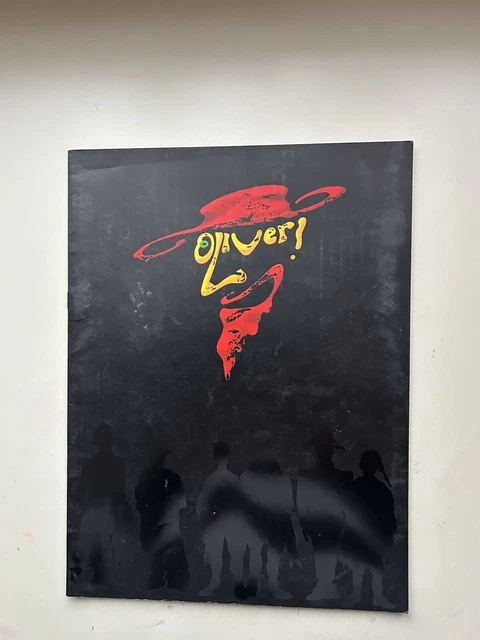 OLIVER THE Musical Large Theatre Programme / Brochure JONATHAN PRYCE £4 ...