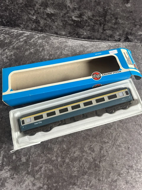 AIRFIX 54201-8 1ST Class Inter-City OPEN COACH Mk2 BLUE/GREY LIVERY ...