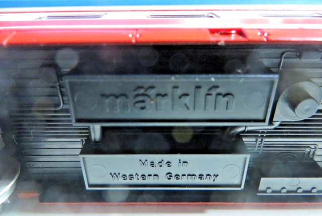 MÄRKLIN H0 4095 Tee Compartment 1. Class " Avuemz " Spotless Boxed £27. ...