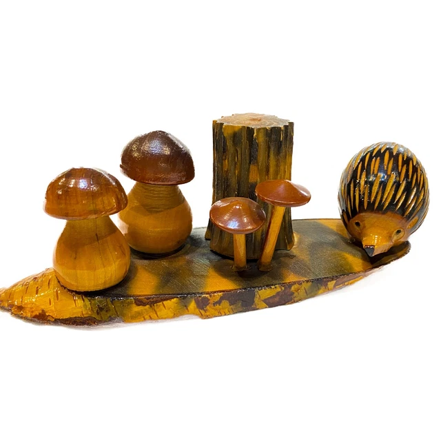 VINTAGE WOODLAND HEDGEHOG Sculpture Hand Carved Wood & Pyrography Folk ...