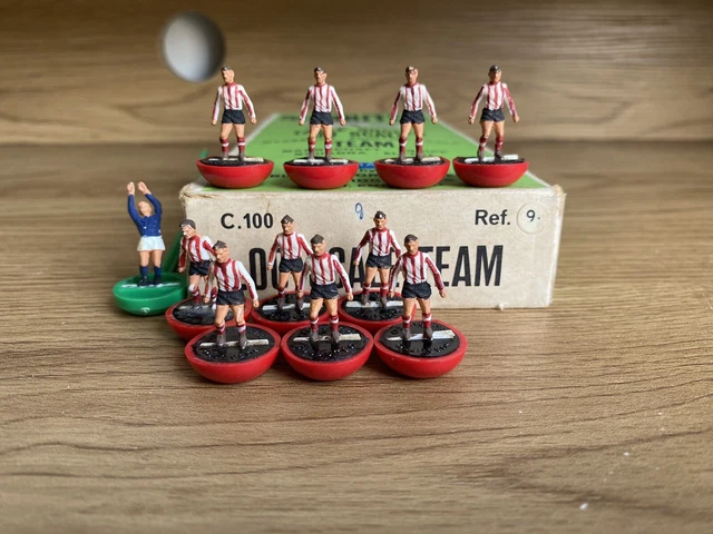 SUBBUTEO HW HEAVYWEIGHT Team Ref 9 - SUNDERLAND SHEFF UNITED ...