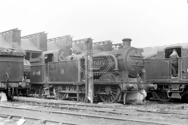 PHOTO BR BRITISH Railways Steam Locomotive Class N1 69445 at Hornsey in ...