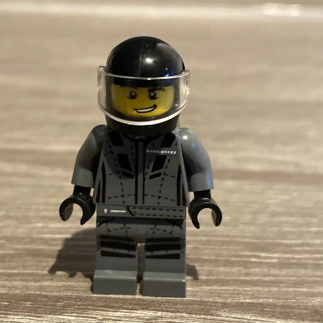 LEGO MINIFIGURE SPEED Champions Koenigsegg Jesko Driver Great Condition ...