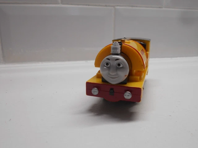 PROTEUS THOMAS THE tank engine tomy trackmaster battery train £39.99 ...