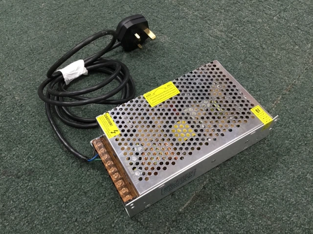 CARAVAN / MOTORHOME 12 Volt Power Supply (20A) EUR 11,45 - PicClick DE