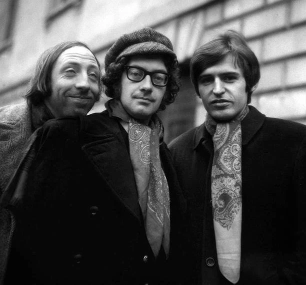 MIKE MCGEAR OF pop group Scaffold Mike is the brother of Paul - 1968 ...