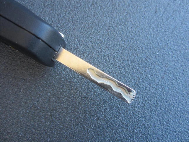 GENUINE GM KEYLESS Entry Remote Car Key Fob Chevrolet Cruze SS Malibu ...