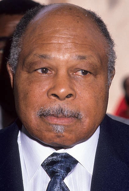 FORMER BOXER ARCHIE Moore attends Sugar Ray Robinsons Funera - 1989 Old ...