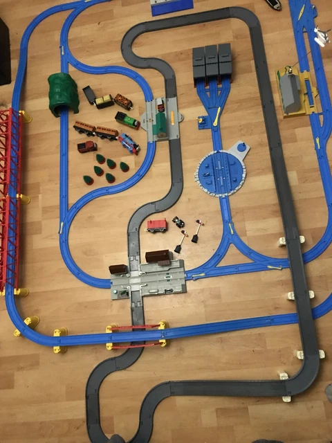 TOMY THOMAS THE Tank Engine Ultimate Trackmaster Gigantic Train Set EUR ...