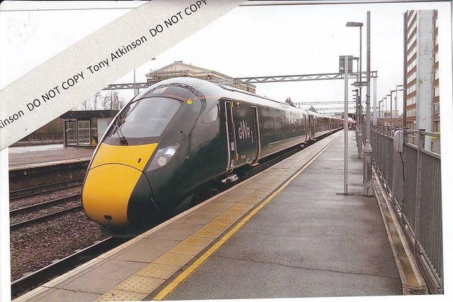 SWINDON RAILWAY STATION - 2018 View With Gwr Swansea Train - Photo ...