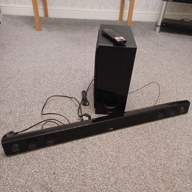 LG 2.1CH 300 Watts Soundbar NB3530A & Subwoofer S33A1-D £16.32 ...