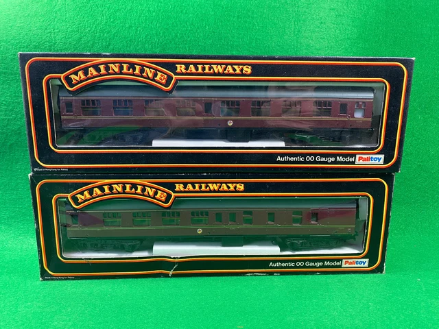 MAINLINE MODEL RAILWAYS Oo Gauge A Pair Of Coaches - Corridor & Brake ...